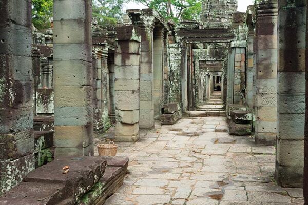 Rocky Pillar - Magicdecor®