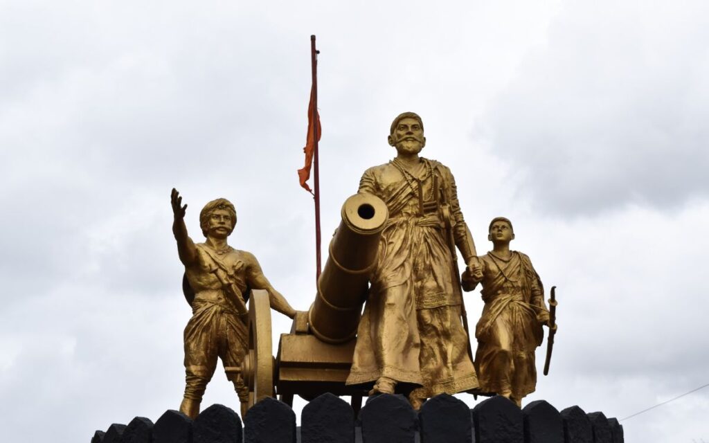 Statue of Chhatrapati Shivaji Maharaj and Bal Sambhaji Juhu Wallpaper ...