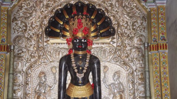 Shri Jain Shwetamber Nageshwar Parshwanath Tirth Jain Temple Wallpaper ...