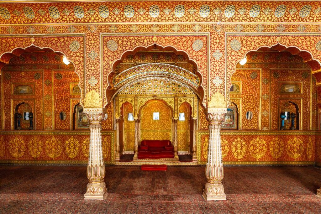 Throne Room in Lalgarh Palace Rajasthan Royal Wallpaper Mural for Wall - Magicdecor®