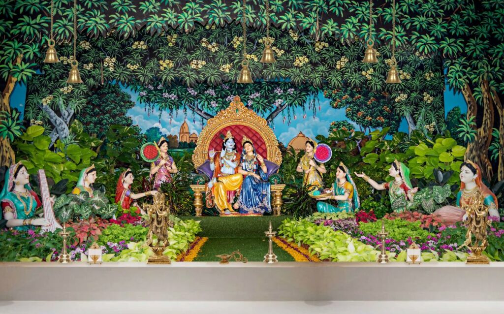 Radha Krishna Prem Mandir Temple Wallpaper Mural - Magicdecor®