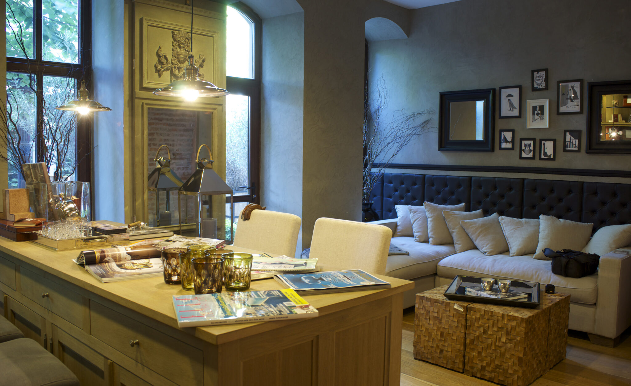 How to Create Visual Zoning in a Studio Apartment with Wallpaper